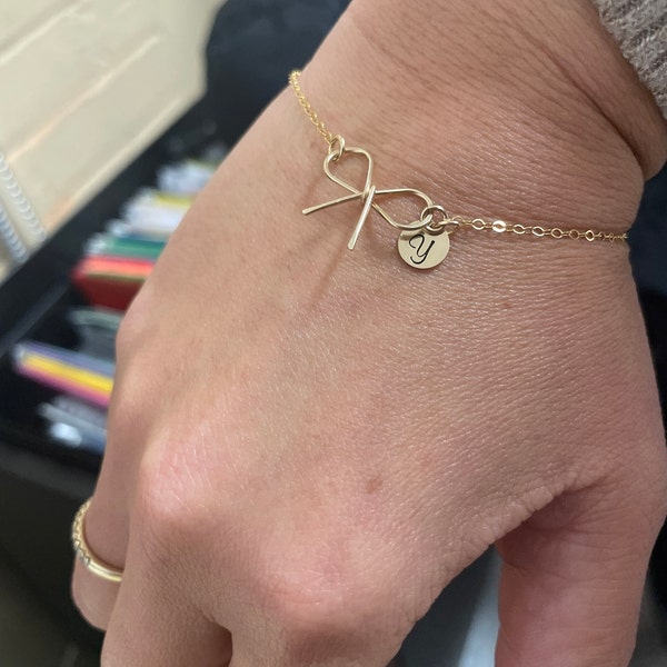 Personalised ASL Bracelet, Sign Language Jewelry, Name Bracelet, Hand ...