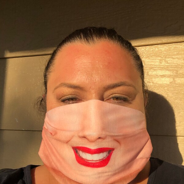 RADIANT SMILE WOMAN Face Mask, Funny Face Mask With Filter Pocket and ...