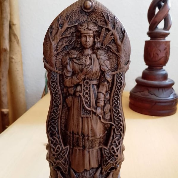 Hecate Goddess of Magic Black Statue, Hecate Key, Witch Statue, Pagan ...