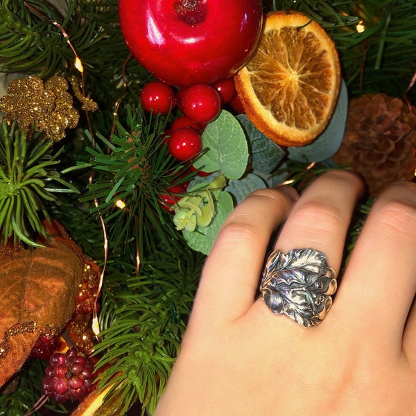 Holly Thumb Ring Spoon Ring Sterling Silver Holiday Jewelry Symbolic of ...