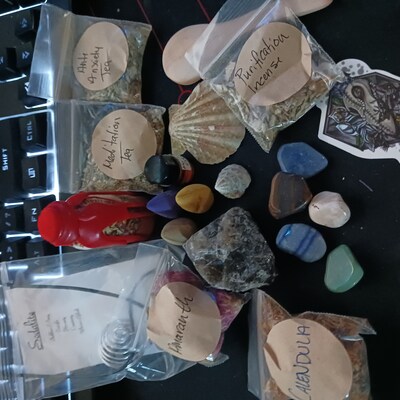 Magic Crystal Confetti, Mystery Witch Scoop, Witch Crystal Confetti ...