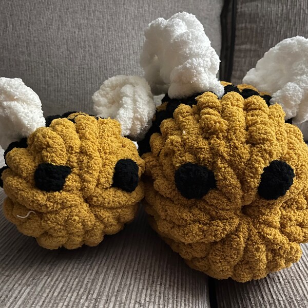 Beatrice the Bumblebee Video Tutorial/pattern, Learn How to Finger Knit ...