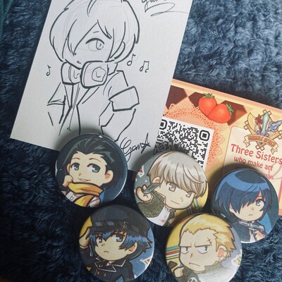 Persona 5 Pin Badges 9 Options - Etsy