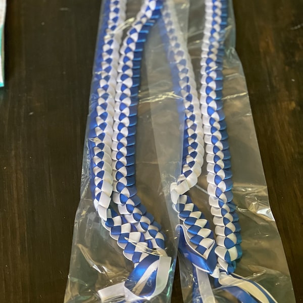 Hunter Green & White Nani Yarn Lei - Etsy