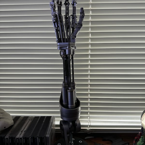 Display Stand for the Apex Predator Helmet / Wearable Airsoft Cyberpunk ...