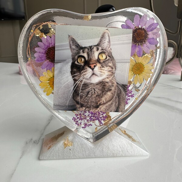 Personalized Heart-shaped Resin Photo Frame With String Lights - Etsy