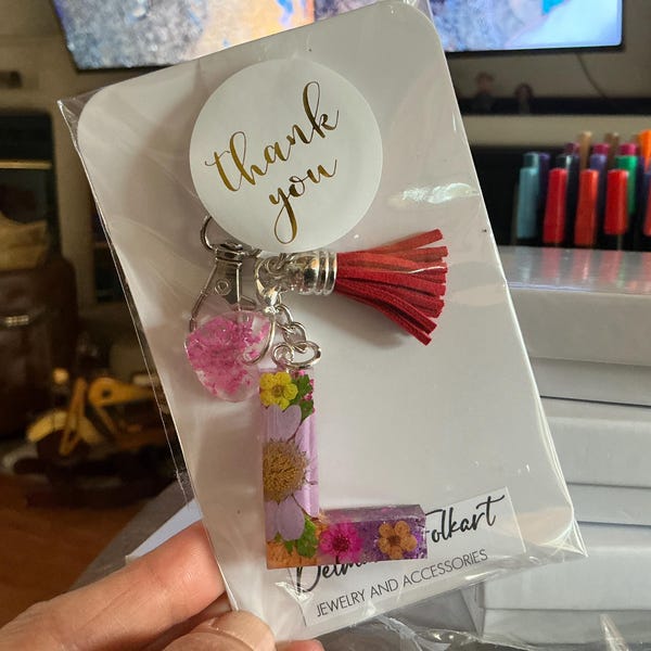 Custom Purple Flower Resin Keychain, Personalized Pressed Dried Floral ...