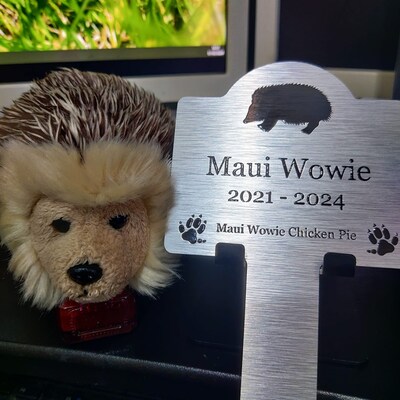 Please Wait to Be Seated Hanging Sign, Suitable for Interior and ...