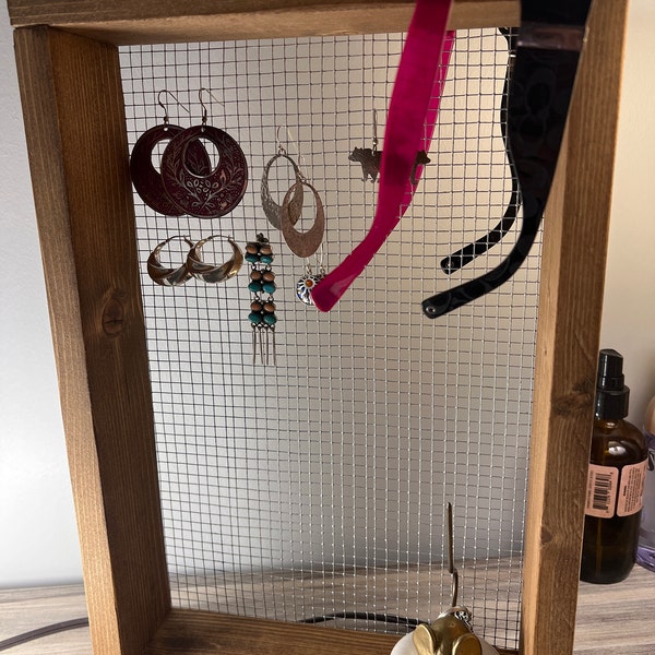 Free Standing Earring Holder, Chicken Wire Jewelry Organizer, Mesh ...