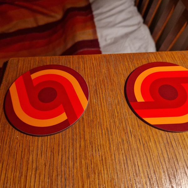 70s Style Round Placemats, Set of 6 1970s Geometric Place Mats ...