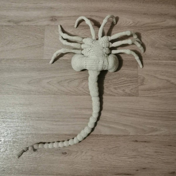 Facehugger Crochet Pattern - Etsy