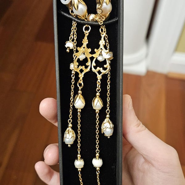 Queen of the Underworld Gunmetal and Gold Eyeglass Chain | Czech ...