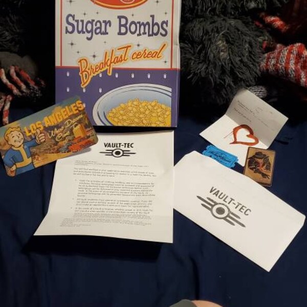 Un-official Handmade Fallout 4 - Cardboard Box Props - Etsy