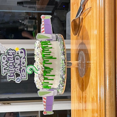 Pixar up Wedding Cake Topper, Wedding Cake Decor, up House Decorations ...