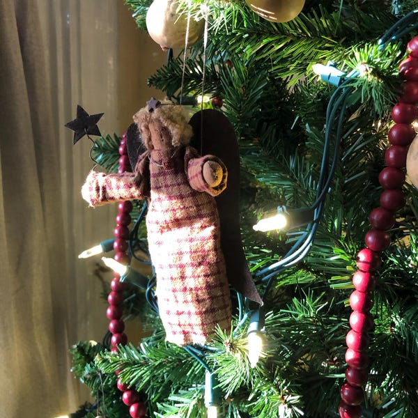 Rustic Chippy Vintage Blue and White Enamelware Bowl - Country Cottage ...