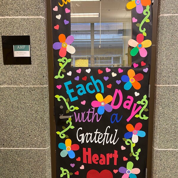 Classroom Door Decoration/ Start Each Day With a Grateful Heart ...