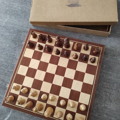 Vintage Swiss Made glass Eyed Chess Set With Marquetry Folding Chess ...