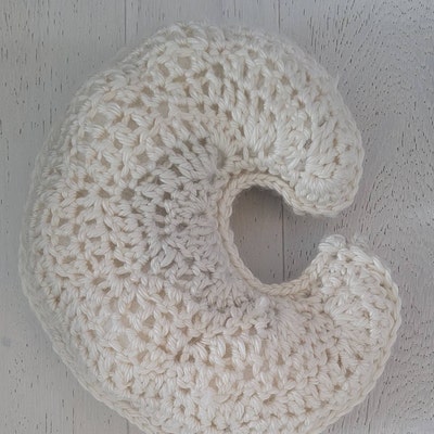 Moon Pillow Crochet Pattern / Nursery Pillow / Galaxy Pillow / Crescent ...