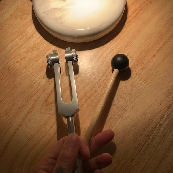 111HZ Weighted Tuning Fork Extended Handle, Divine Frequency, Easy to ...