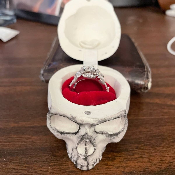 Skull Engagement Ring Box for Proposing or Wedding Keepsakes, Ring Not ...
