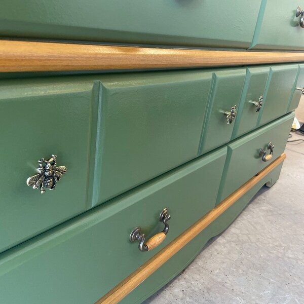 Rustic Antique Gold BEE Knob - Drawer Pull - Cabinet - Metal ~ Nature ...