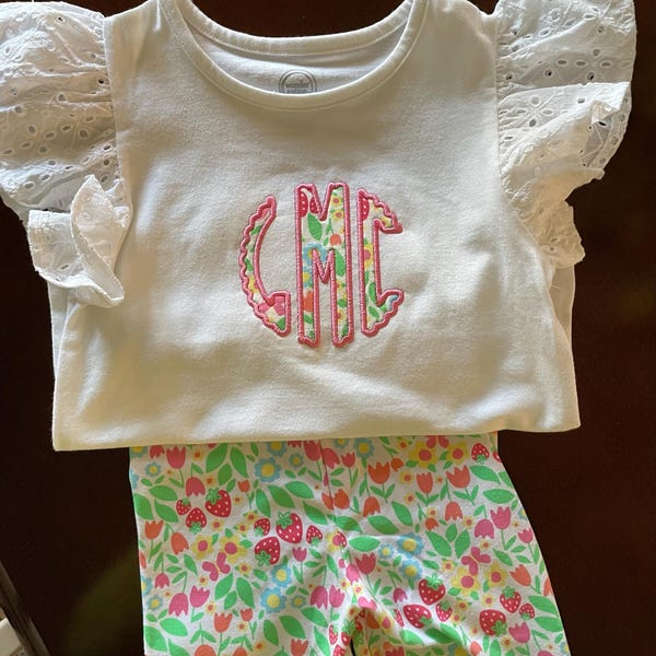 Scalloped Monogram Satin Stitch Applique Embroidery Design - Circle ...