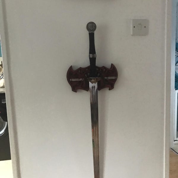 MJÖLNIR DRAGON Wooden Wall Mount for Hand and a Half Sword, LARP ...