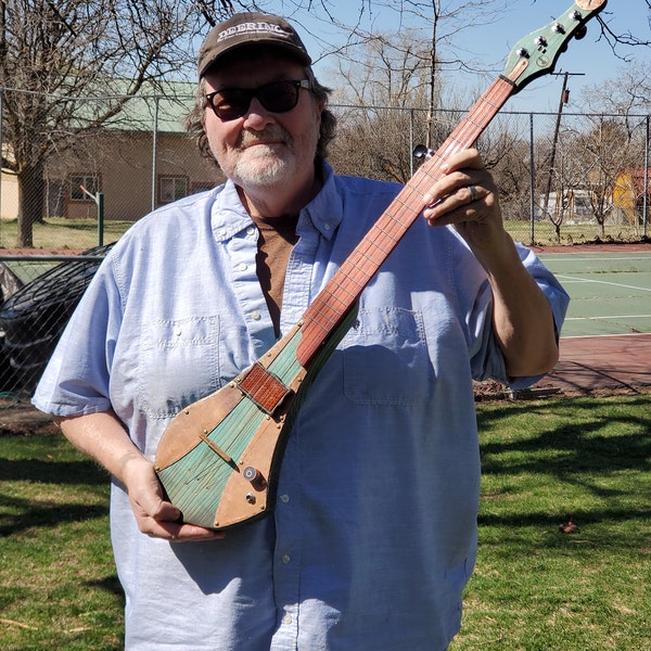 Electric Bass Guitar. Luthier Three-string Bass by Dashtick Guitars. - Etsy
