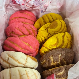 Elotitos Mexicanos/ Elotes Mexican Sweet Bread/ Traditional - Etsy