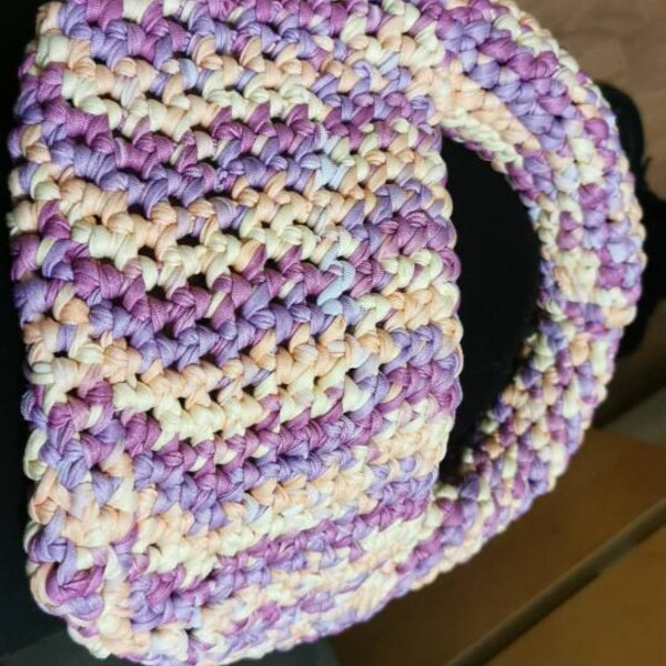 EASY Crochet Handbag Pattern Guiding Pictures Trendy Mini Handbag ...