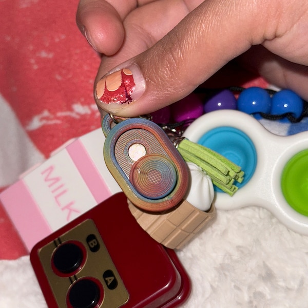 3D Printed Customizable Keychain Magnetic Haptic Slider Fidget Toy ...