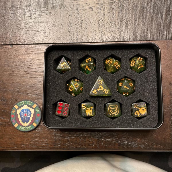 8BIT Quest Exclusive 11 Dice Set | Definitely NOT Zelda Inspired DND ...