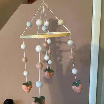 Strawberry Mobile/baby Mobile/fruit Felt Mobile/strawberry Decoration ...