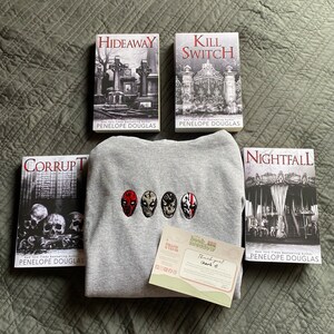 LICENSED Zade Meadows 'Z' Uniform Embroidered Sweatshirt Hoodie Cat and ...