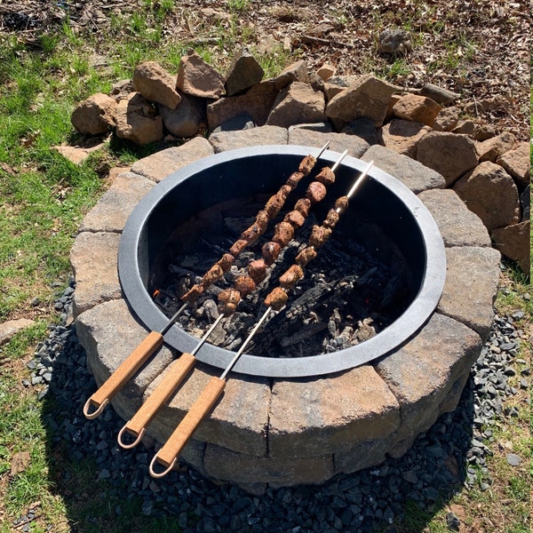 The Cowboy Spike - Vertical BBQ Skewer, Threaded Stainless Steel Plate ...