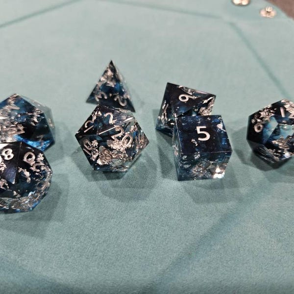 Coldhearted - Icy Blue Gradient Handmade Resin Sharp Edge Dnd Dice Set ...