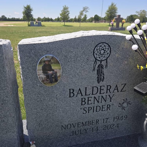 Oval Ceramic Headstone Photo | Personalized Memorial Tombstone Picture ...