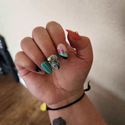 Raven Inspired Press on Nail Set - Etsy