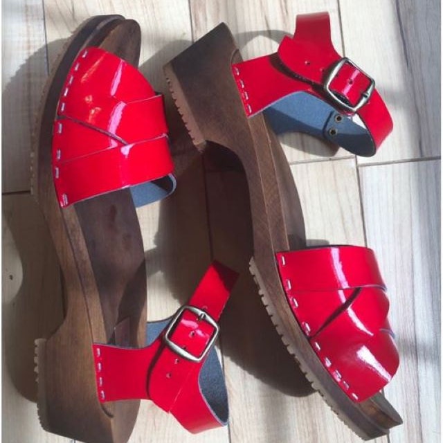 Handcrafted clogs from the Outer Banks of NC by ChameleonClogs