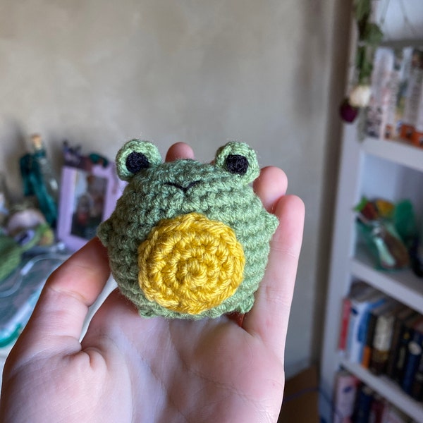 Tiny Crochet Frog Pal - Etsy