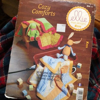 Dimensions Leaflet 179 FAMILY TREE by Betty Whiteaker - Etsy