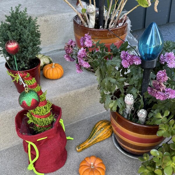 Alien Plant Buddy, Ceramic Alien, Garden Art, Plant Stake, Mini Green ...