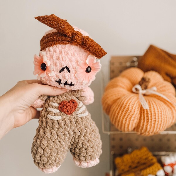Zeek the Zombie Amigurumi Crochet Pattern, Halloween Pattern, Spooky ...