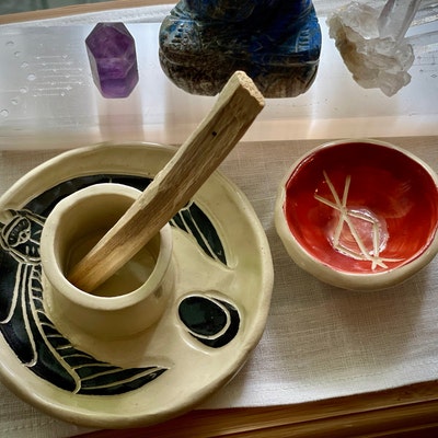 Snake Spirit Tray Black Sgraffito/shiny Glaze Off-white Clay Small ...