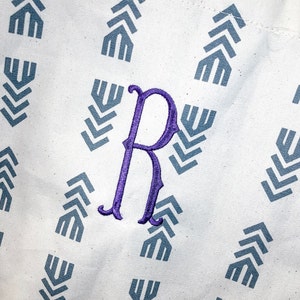 SALE Fishtail Monogram Embroidery Font 12 Sizes Machine BX Embroidery ...