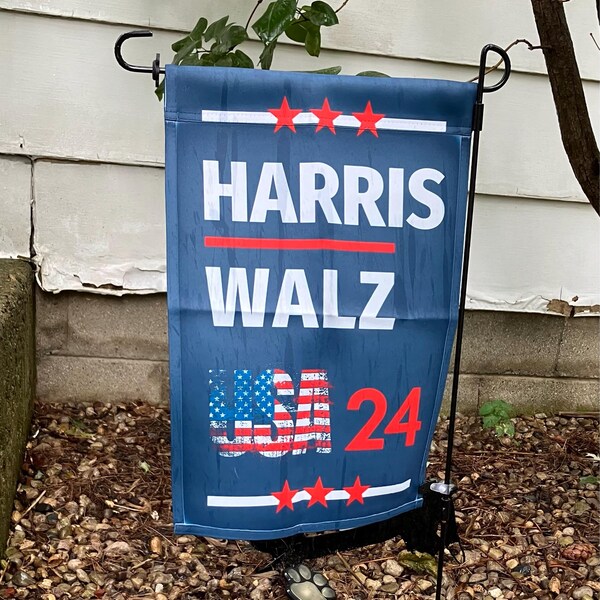 Crow and Raven Peanut Necklace, Blackberry Hat, Funny Bird Glass ...