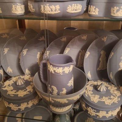 Vintage Quirky Stylised Studio Pottery Wren Bird Brown and - Etsy UK