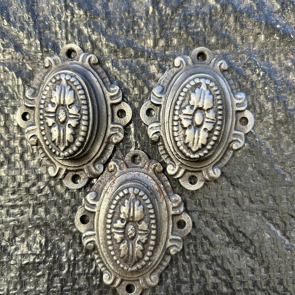 WHITE Ceramic ANTIQUE IRON Cast Iron Rustic Robe Hat and Coat Hooks ...