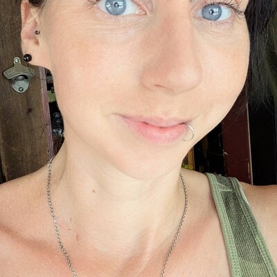 Large Spike Vertical Labret Jewelry, Angel Fangs Piercing Curved ...