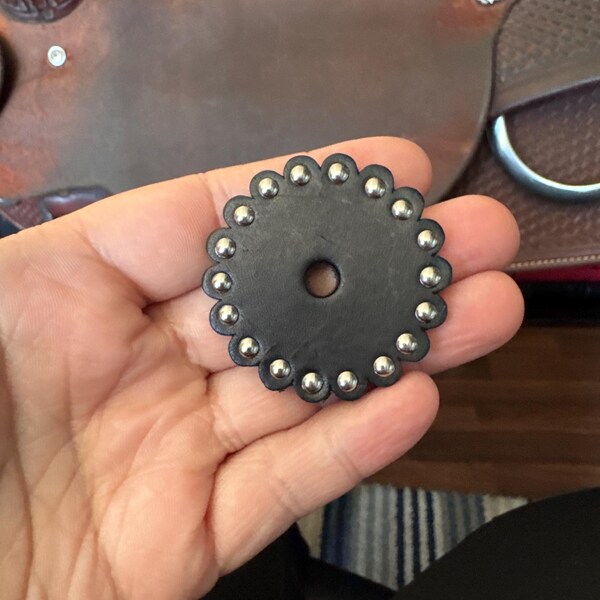 1-1/4" Cowboy at the Cross Screw-back Concho - Etsy